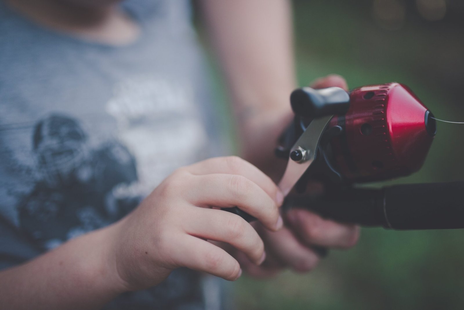 How to Choose a Fishing Reel: A Beginner’s Guide to Reeling in Success ...